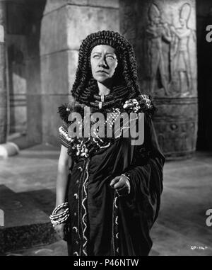 CAESAR AND CLEOPATRA, Flora Robson, 1945 Stock Photo - Alamy