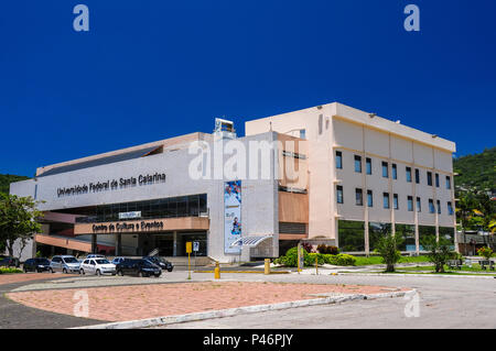 FLORIANÓPOLIS, SC - 09/11/2014: UNIVERSIDADE FEDERAL DE SANTA CATARINA ...