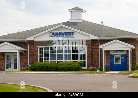 Philadelphia, Pennsylvania June 9 2018: Univest banking sign Stock ...