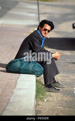 U-TURN -1997 SEAN PENN Stock Photo - Alamy