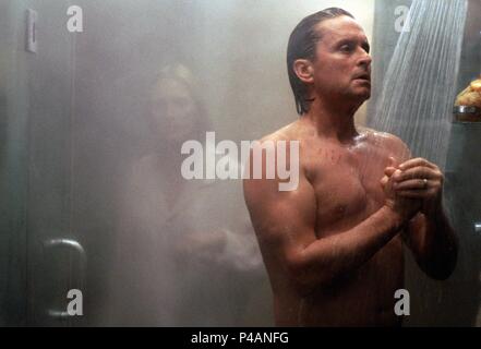 DISCLOSURE 1994 Warner film with Michael Douglas and Demi Moore Stock ...