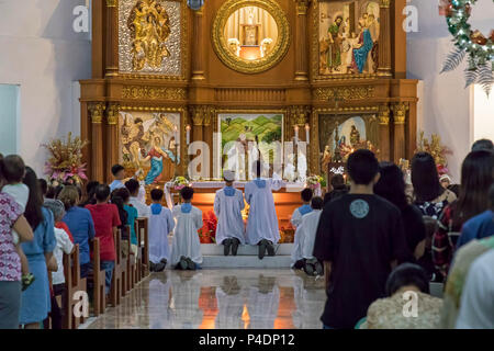 Christmas mass at Inay Maria Magnificat Catholic Church, Bacoor, Cavite ...