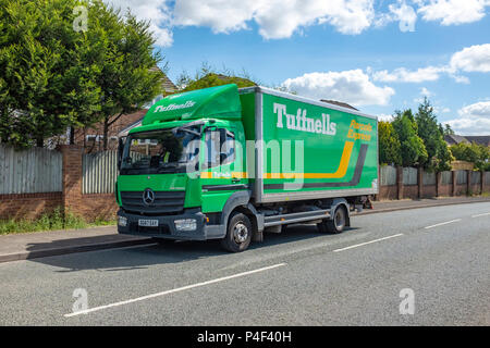 " the big green parcel machine " a tuffnells delivery van Stock Photo ...
