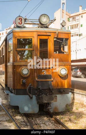 The ancient tram and the historical train to Palma in the railway ...