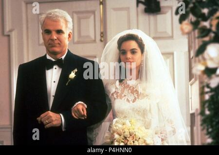 KIMBERLY WILLIAMS, FATHER OF THE BRIDE, 1991 Stock Photo - Alamy