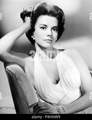 Cash McCall Year: 1960 USA James Garner, Natalie Wood Director: Joseph ...