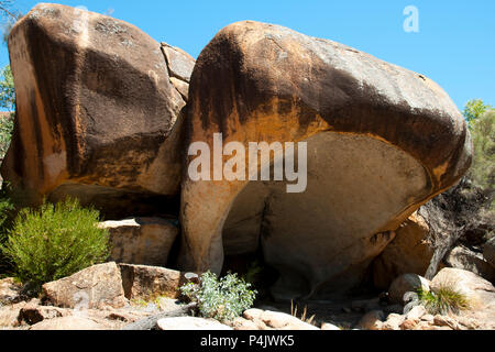 Hippos Yawn Wave Rock Hyden Western Australia Stock Photo - Alamy