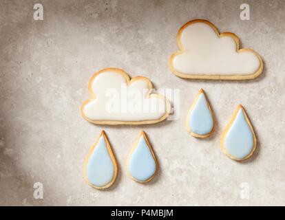 April: Cloud and raindrop cookies Stock Photo - Alamy