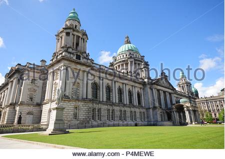 The Belfast City Hall at Donegall Square in Belfast, Northern Ireland ...