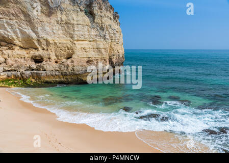 Praia do Vale de Centianes - beautiful beach of Algarve in Portugal ...