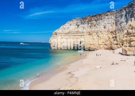 Praia do Vale de Centianes - beautiful beach of Algarve in Portugal ...