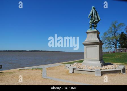 Statue of Captain John Smith, Governor of Virginia in Bow Churchyard ...