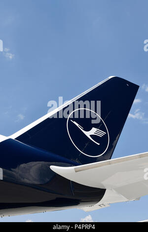 Lufthansa, New Livery, Airbus, A350, 900, A350-900, engine, turbine ...