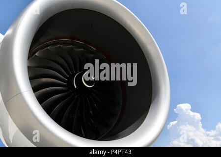 Lufthansa, Airbus, A350-900, Turbine blade, engine, maintenance ...