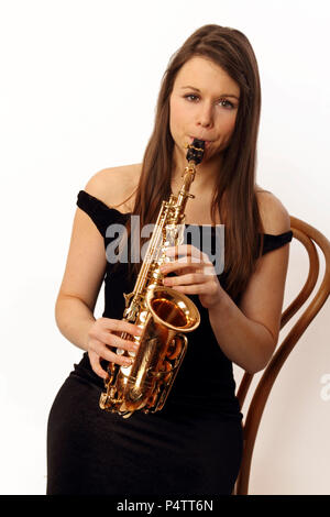 Soprano saxophone in playing position Stock Photo - Alamy