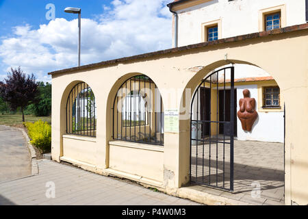 Archeologická expozice Věstonická Venuše, Dolní Věstonice, CHKO Pálava ...