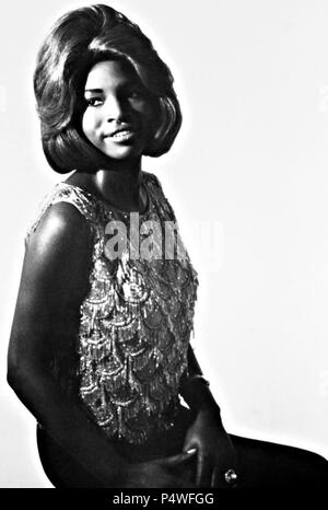 MAXINE BROWN American Soul singer in 1965 Stock Photo - Alamy