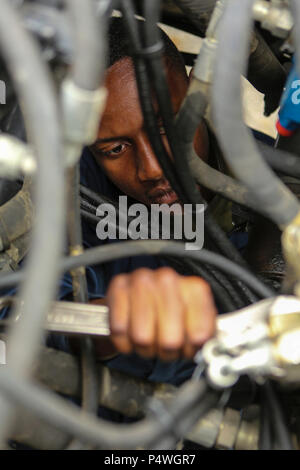 U.S. Army Rough Terrain Container Handler. RTCH Stock Photo - Alamy