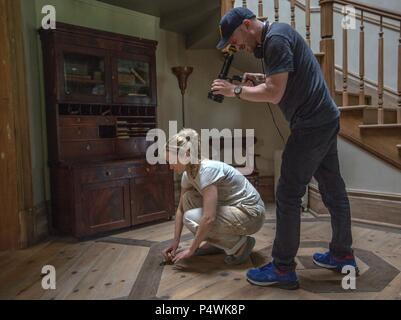 Original Film Title: MOTHER!. English Title: MOTHER!. Film Director ...