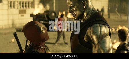 DEADPOOL 2, l-r: Ryan Reynolds as Deadpool, Stefan Kapicic as Colossus ...