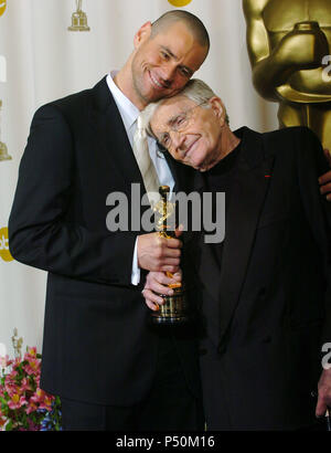 Jim Carrey The Oscars 2004 Stock Photo - Alamy