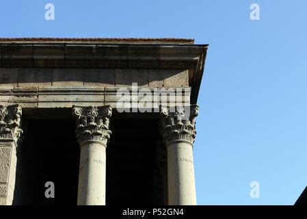 Templo romano de Vic (S. II - S. III) Reconstruido en el siglo XIX a ...