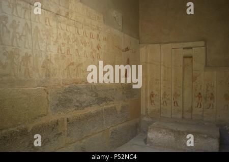 Saqqarah, Egypt, Africa Bas-reliefs representing scenes of stewardship ...
