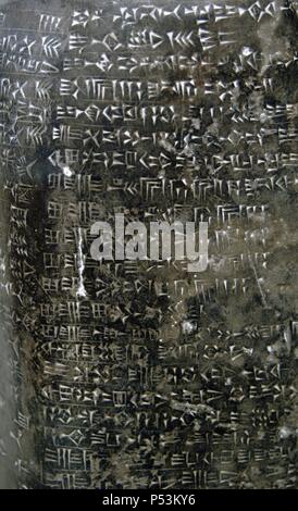 Mesopotamian Art. Middle Babylonian. Limestone kudurru from the riegn ...