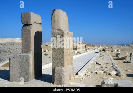 Egypt, Old Kingdom, Pyramid of Unas, tomb chamber, Saqqara Stock Photo ...