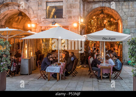 Chez Lapin, Restaurant Ribeira district, Porto, Portugal Stock Photo ...