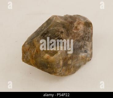 ALBITA. Mineral perteneciente al grupo de los silicatos Stock Photo - Alamy