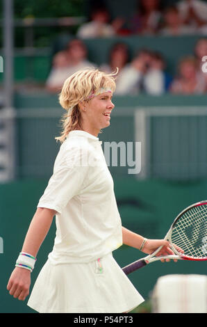 The final of the Dow Classic Tennis Tournament at the Edgbaston Priory ...
