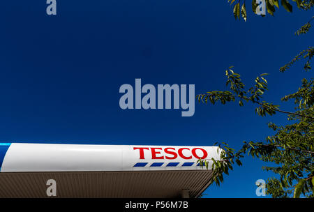 Tesco stores, Lydney, Gloucestershire Stock Photo - Alamy