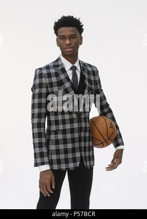 Kentucky guard Shai Gilgeous-Alexander (22) celebrates after a score ...