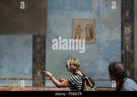 Atrium in House of P. Casca Longus (casa di Casca Longus) - Pompeii ...