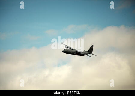 Lockheed C-130 silhouette Stock Photo - Alamy