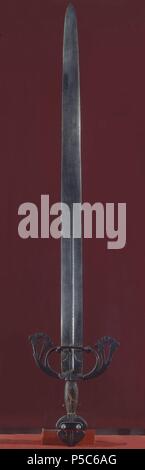 ESPADA DEL CID CAMPEADOR LLAMADA TIZONA - SIGLO XI. Location: ALCAZAR ...