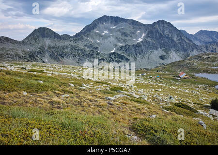 Amazing landscape of Tevno lake and Kamenitsa peak at Pirin Mountain ...