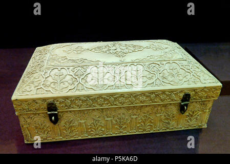 Casket India Louvre MAO2039 Stock Photo - Alamy