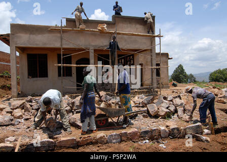 RWANDA, Byumba , construction of new house Stock Photo - Alamy
