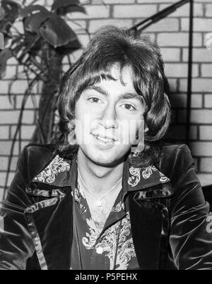 barry blue, 70s Stock Photo - Alamy