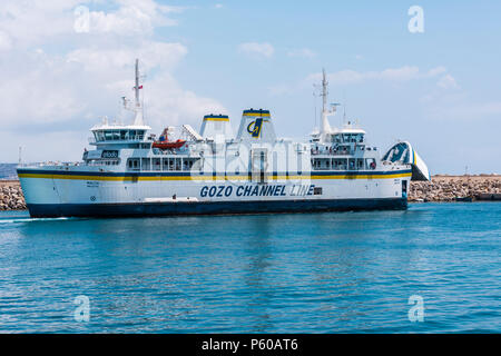 Vehicle ferry arriving at port, Gozo Channel Line Ferries, Mgarr ferry ...