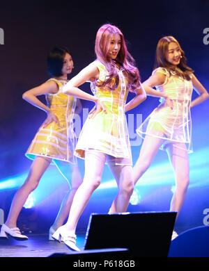 S. Korean girl group ELRIS South Korean girl group ELRIS poses for a ...