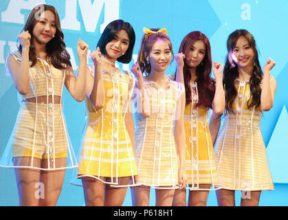 S. Korean girl group ELRIS South Korean girl group ELRIS poses for a ...