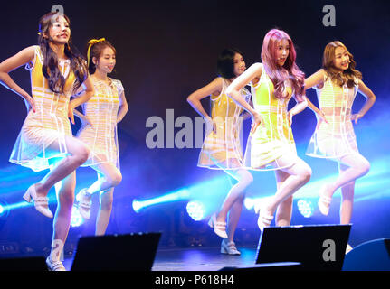 S. Korean girl group ELRIS South Korean girl group ELRIS poses for a ...