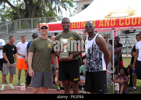 Lt. Col. Scott Sentell (left), outgoing commander of 6th Squadron, 8th ...