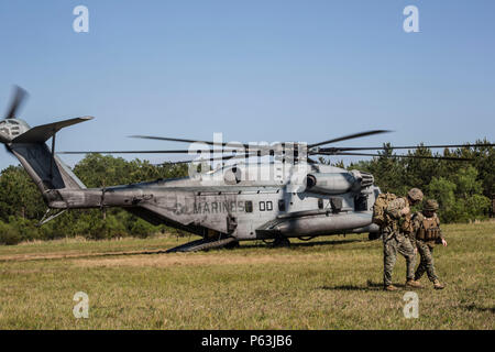 Sergeant Maj. Wesley Schaffer, right, the Special Purpose Marine Air ...
