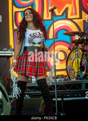 Rowetta performing live with the Happy Mondays at Victorious Festival ...
