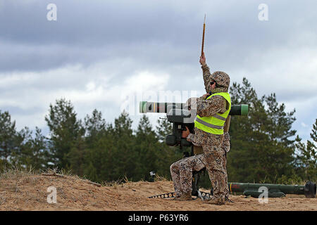 Anti-tank laser-guided missile system. Anti-tank weapon Stock Photo - Alamy