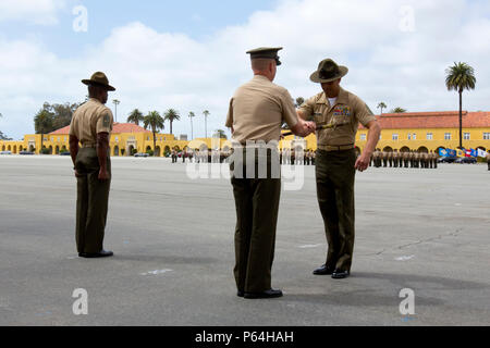 Maj. Gen. James Bierman, commanding general of Marine Corps Recruiting ...
